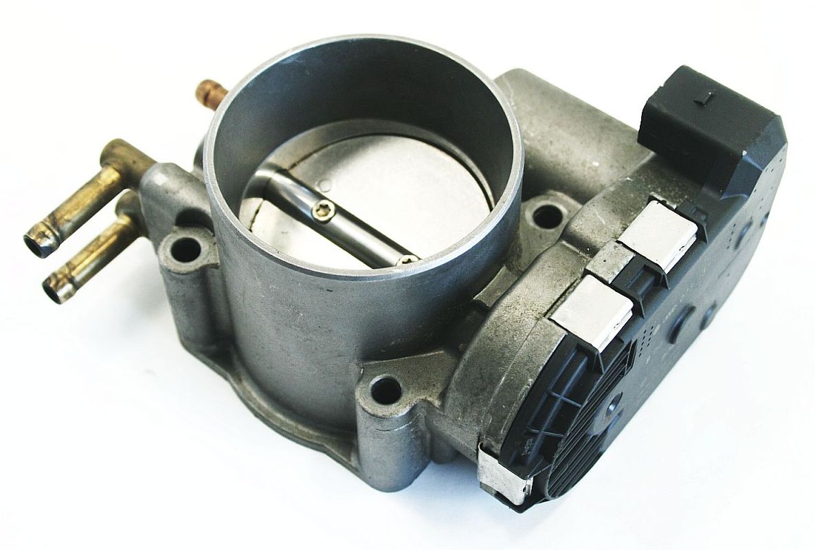 Throttle Body 00-05 Audi A4 A6 C5 VW Passat B5 V6 2.8 3.0 ATQ AVK 078 ...