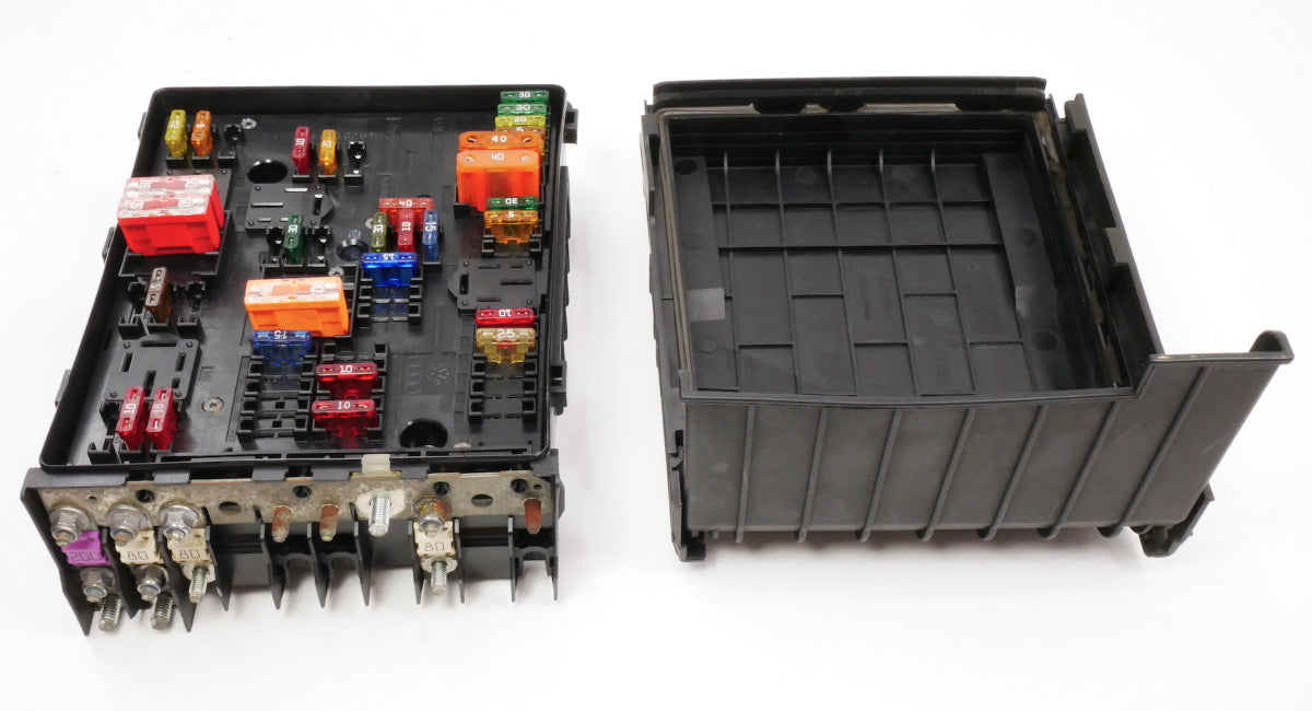 Fuse Relay Block 2005 VW Jetta MK5 2.5 Under Hood Engine Bay Box - 1K0 ...